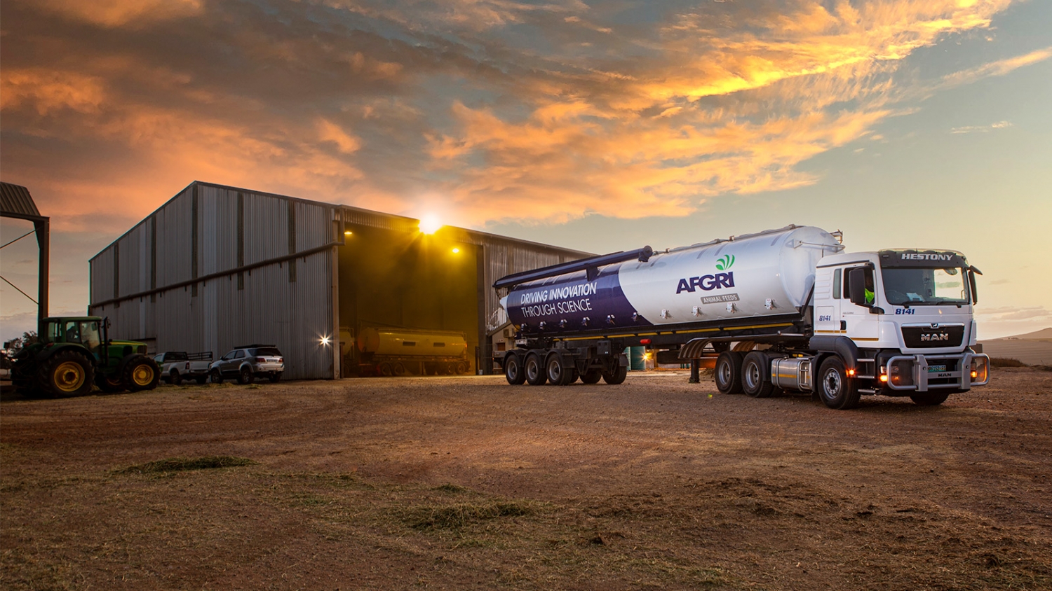 Animal Feeds Truck Web 1 - AFGRI Animal Feeds